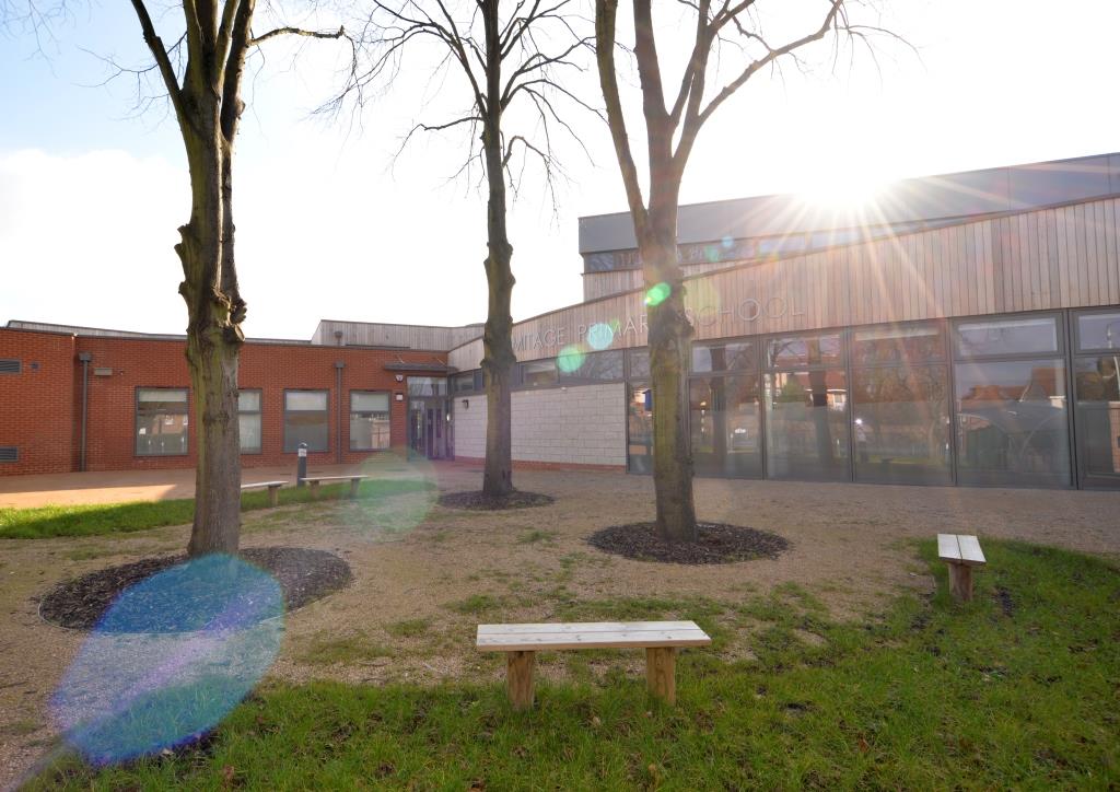 Hermitage Primary School - Home